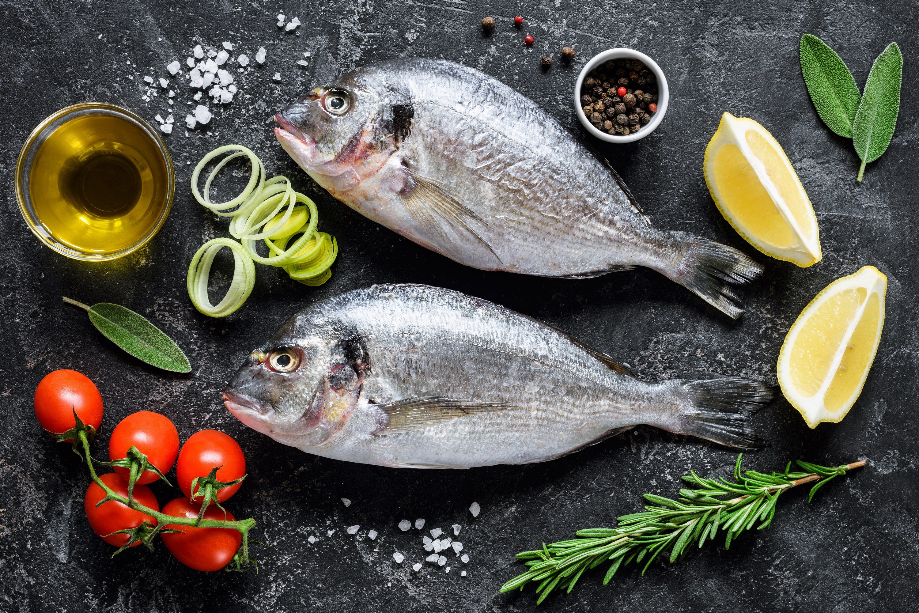 Whole Sea Bream (Farmed) – Reach My Kitchen